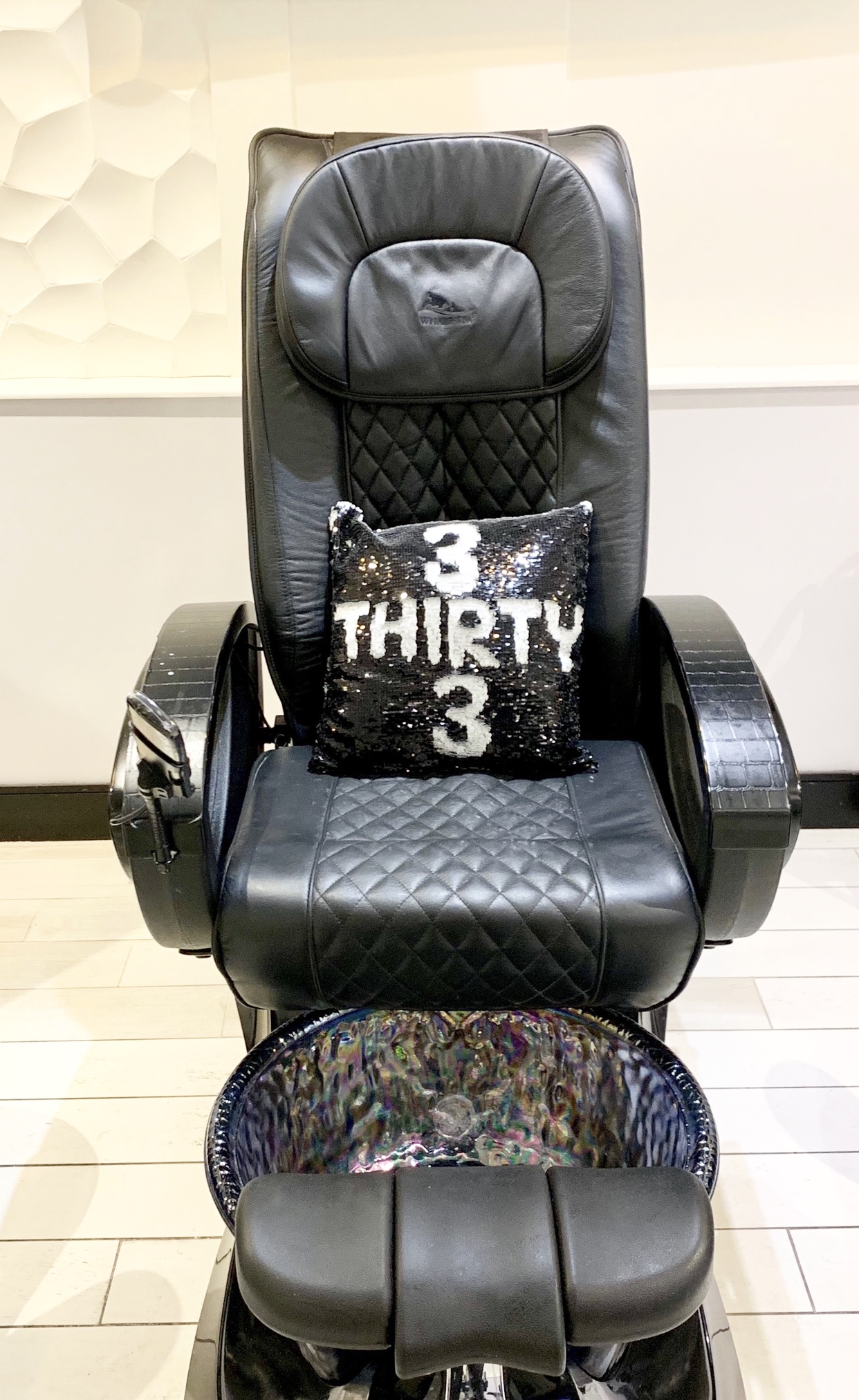 ABOUT US – 333NailBar